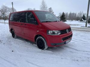 Sarkans Volkswagen Transporter 2007 Pasvalys, ar dzinēja tilpumu 2.50 L un nobraukumu 270 tūkst. km par 5350 €, foto 2 vietnē AUTOMOTO.COM.LV