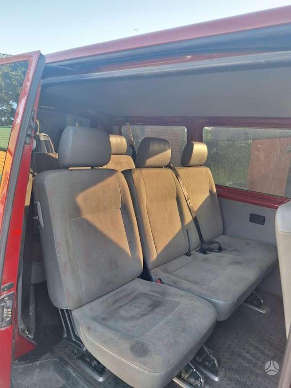 Sarkans Volkswagen Transporter 2007 Šilutė, ar dzinēja tilpumu 1.90 L un nobraukumu 381 tūkst. km par 3400 €, foto 4 vietnē AUTOMOTO.COM.LV