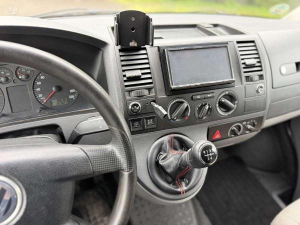 Sarkans Volkswagen Transporter 2007 Kazlų Rūda, ar dzinēja tilpumu 1.90 L un nobraukumu 357 tūkst. km par 5999 €, foto 8 vietnē AUTOMOTO.COM.LV