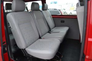 Sarkans Volkswagen Transporter 2010 Marijampole, ar dzinēja tilpumu 1.97 L un nobraukumu 169 tūkst. km par 11495 €, foto 6 vietnē AUTOMOTO.COM.LV