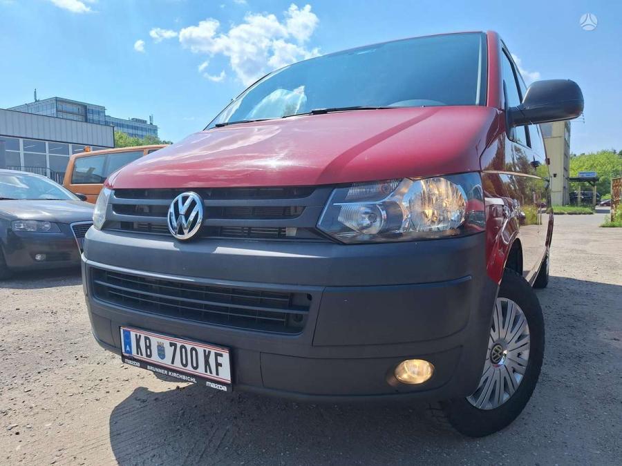 Sarkans Volkswagen Transporter 2014 Viļņa, ar dzinēja tilpumu 2.00 L un nobraukumu 287 tūkst. km par 11300 €, foto 6 vietnē AUTOMOTO.COM.LV