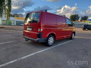 Red Volkswagen Transporter 2014 in Riga, with an engine capacity of 2.00 L and mileage of 232 thousand km for 8950 €, photo 4 on AUTOMOTO.COM.LV