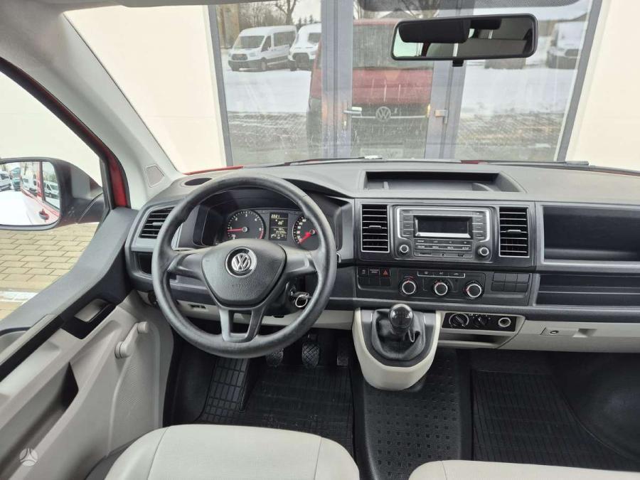 Sarkans Volkswagen Transporter 2016 Marijampole, ar dzinēja tilpumu 1.97 L un nobraukumu 247 tūkst. km par 14000 €, foto 9 vietnē AUTOMOTO.COM.LV