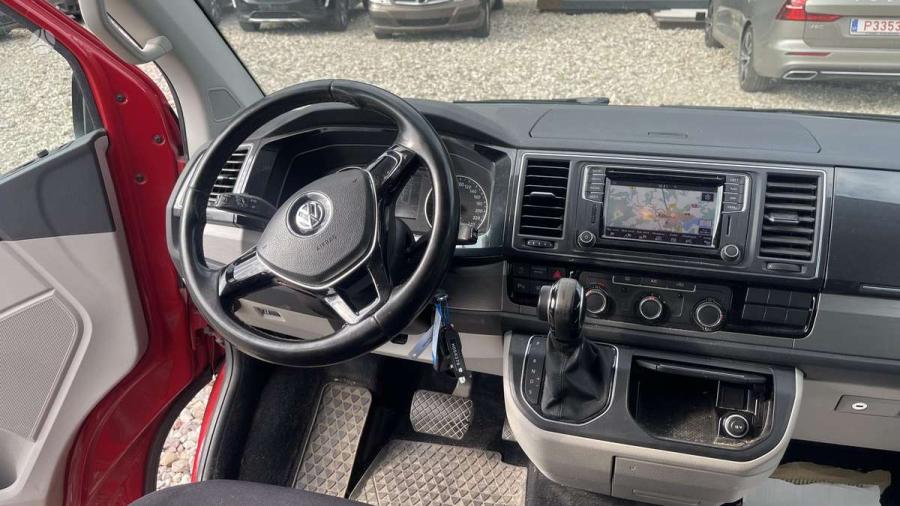 Red Volkswagen Transporter 2019 in Kaunas, with an engine capacity of 1.97 L and mileage of 250 thousand km for 11900 €, photo 10 on AUTOMOTO.COM.LV