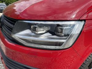 Red Volkswagen Transporter 2019 in Kaunas, with an engine capacity of 1.97 L and mileage of 250 thousand km for 11900 €, photo 12 on AUTOMOTO.COM.LV