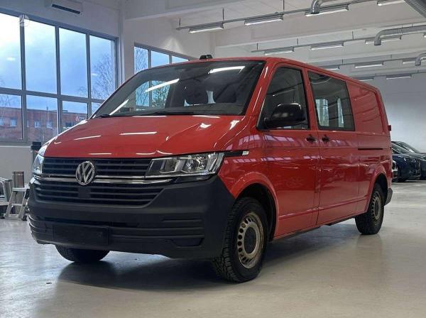 Red Volkswagen Transporter 2020 in Vilnius, with an engine capacity of 1.97 L and mileage of 159 thousand km for 18392 €, photo 1 on AUTOMOTO.COM.LV