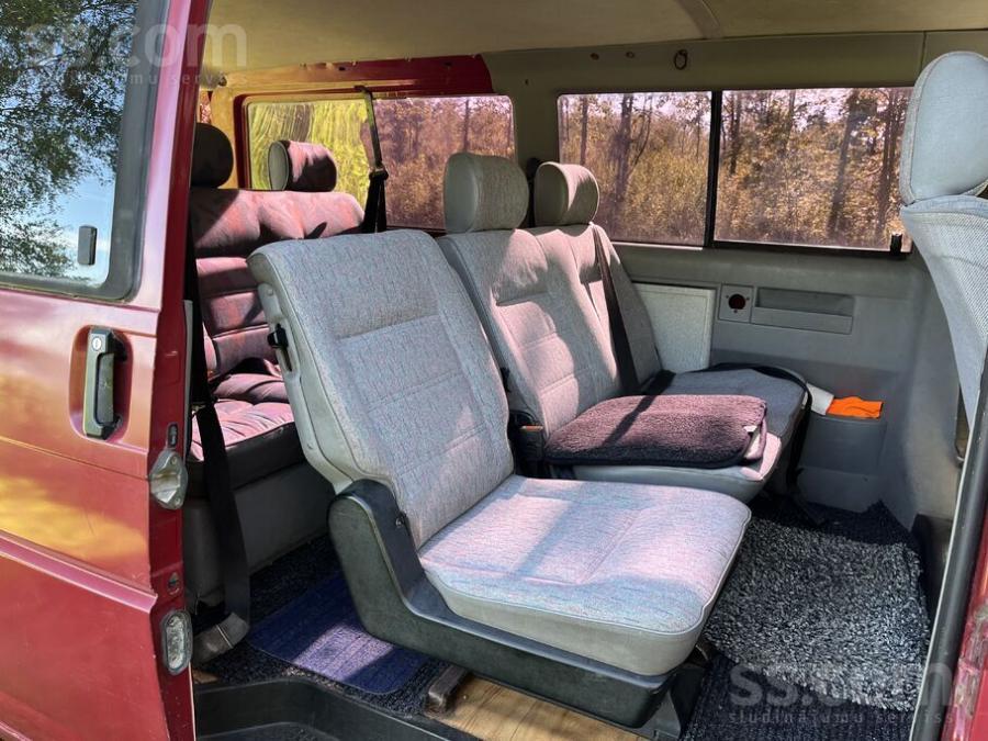 Sarkans Volkswagen Transporter 1991 Madona, ar dzinēja tilpumu 2.40 L un nobraukumu 368 tūkst. km par 3000 €, foto 16 vietnē AUTOMOTO.COM.LV