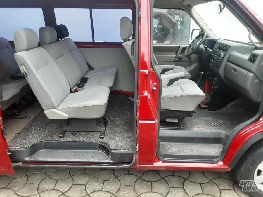 Red Volkswagen Transporter 1996 in Marijampole, with an engine capacity of 2.50 L and mileage of 248 thousand km for 3900 €, photo 15 on AUTOMOTO.COM.LV
