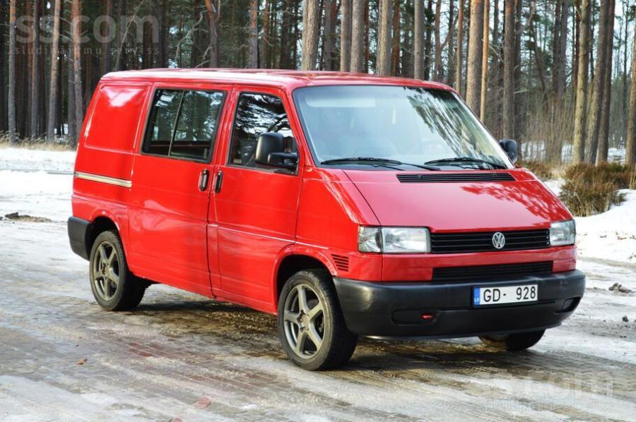 Красный Фольксваген Transporter 1999 в Талси, объемом двигателя 1.90 л и пробегом 354 тыс. км за 4300 €, фото 3 на AUTOMOTO.COM.LV
