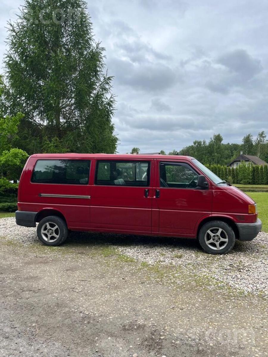 Red Volkswagen Transporter 1999 in Ogre, with an engine capacity of 2.50 L and mileage of 492 thousand km for 3200 €, photo 4 on AUTOMOTO.COM.LV
