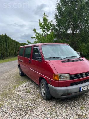 Red Volkswagen Transporter 1999 in Ogre, with an engine capacity of 2.50 L and mileage of 492 thousand km for 3200 €, photo 6 on AUTOMOTO.COM.LV