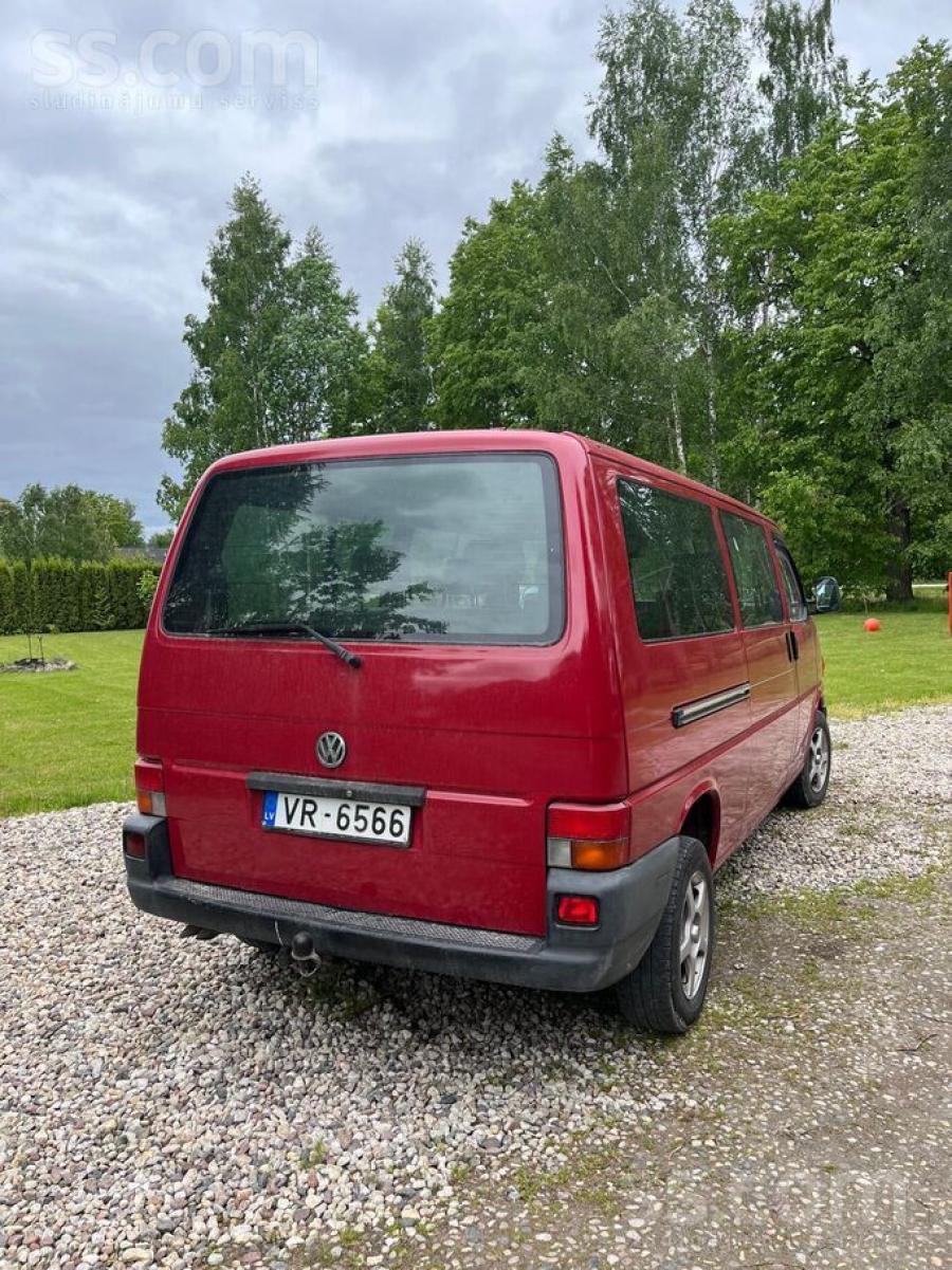 Red Volkswagen Transporter 1999 in Ogre, with an engine capacity of 2.50 L and mileage of 492 thousand km for 3200 €, photo 7 on AUTOMOTO.COM.LV