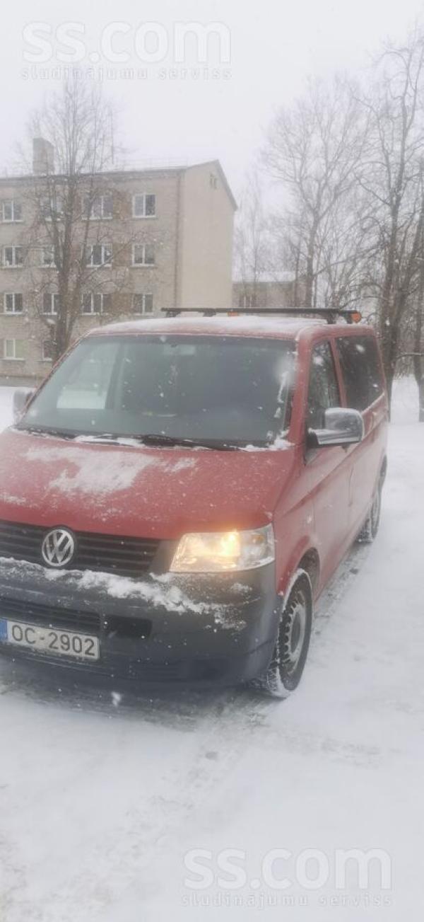 Red Volkswagen Transporter 2004 in Riga, with an engine capacity of 1.90 L and mileage of 266 thousand km for 5200 €, photo 8 on AUTOMOTO.COM.LV