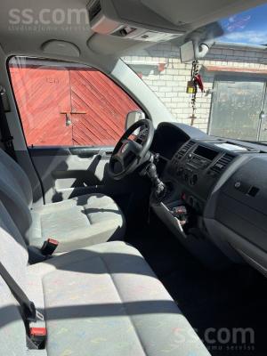 Sarkans Volkswagen Transporter 2004 Rīga, ar dzinēja tilpumu 1.90 L un nobraukumu 273 tūkst. km par 4800 €, foto 6 vietnē AUTOMOTO.COM.LV