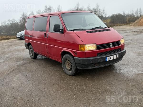 Red Volkswagen Transporter 2006 in Talsi, with an engine capacity of 1.90 L and mileage of 307 thousand km for 2250 €, photo 2 on AUTOMOTO.COM.LV
