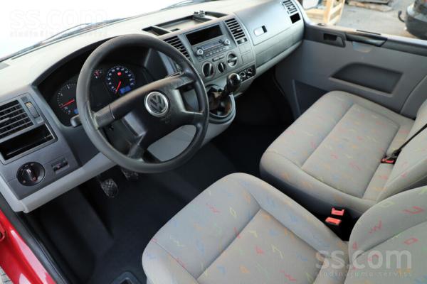 Red Volkswagen Transporter 2007 in Tukums, with an engine capacity of 1.90 L and mileage of 342 thousand km for 6450 €, photo 11 on AUTOMOTO.COM.LV