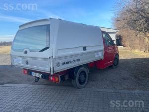 Red Volkswagen Transporter 2008 in Tukums, with an engine capacity of 1.90 L and mileage of 0 thousand km for 3950 €, photo 6 on AUTOMOTO.COM.LV