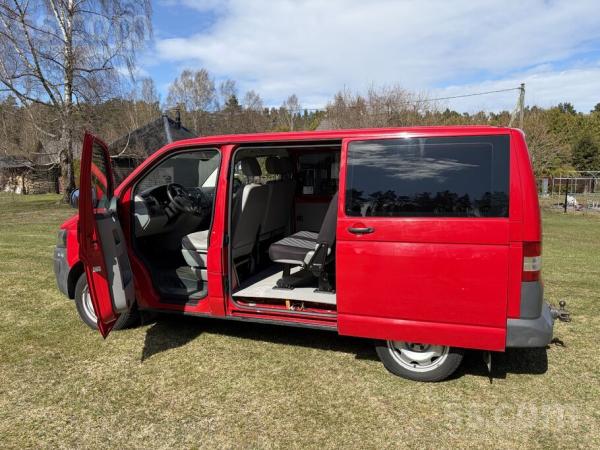 Sarkans Volkswagen Transporter 2011 Rīga, ar dzinēja tilpumu 2.00 L un nobraukumu 142 tūkst. km par 8600 €, foto 4 vietnē AUTOMOTO.COM.LV