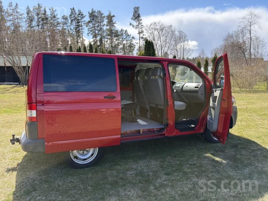 Red Volkswagen Transporter 2011 in Riga, with an engine capacity of 2.00 L and mileage of 142 thousand km for 8600 €, photo 20 on AUTOMOTO.COM.LV
