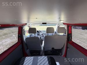 Red Volkswagen Transporter 2011 in Riga, with an engine capacity of 2.00 L and mileage of 142 thousand km for 8600 €, photo 25 on AUTOMOTO.COM.LV
