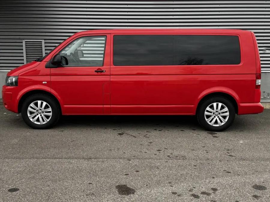 Sarkans Volkswagen Transporter 2011 Rīga, ar dzinēja tilpumu 2.00 L un nobraukumu 248 tūkst. km par 11500 €, foto 3 vietnē AUTOMOTO.COM.LV