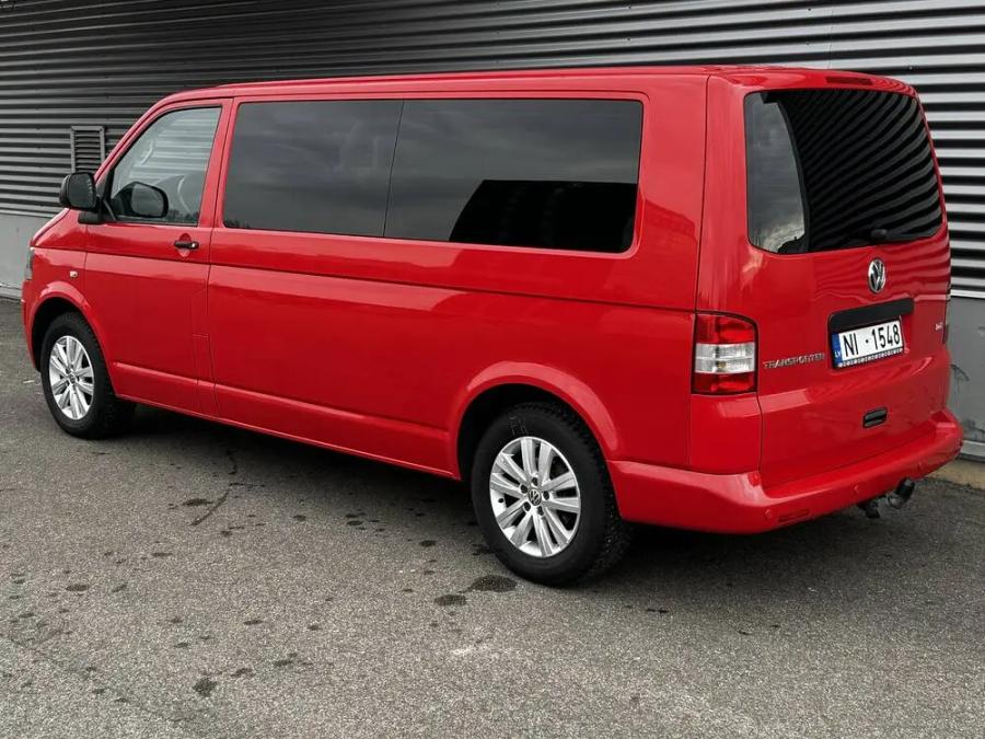 Sarkans Volkswagen Transporter 2011 Rīga, ar dzinēja tilpumu 2.00 L un nobraukumu 248 tūkst. km par 11500 €, foto 4 vietnē AUTOMOTO.COM.LV