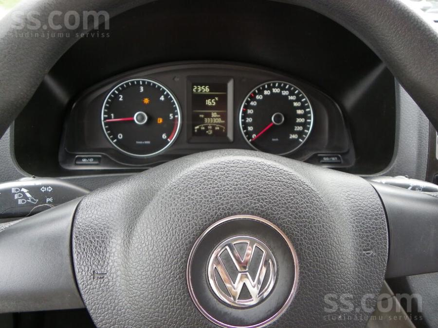 Sarkans Volkswagen Transporter 2013 Valka, ar dzinēja tilpumu 2.00 L un nobraukumu 333 tūkst. km par 7000 €, foto 9 vietnē AUTOMOTO.COM.LV