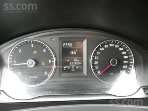 Sarkans Volkswagen Transporter 2013 Valka, ar dzinēja tilpumu 2.00 L un nobraukumu 333 tūkst. km par 7000 €, foto 10 vietnē AUTOMOTO.COM.LV