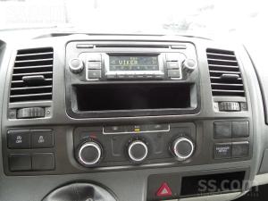 Sarkans Volkswagen Transporter 2013 Valka, ar dzinēja tilpumu 2.00 L un nobraukumu 333 tūkst. km par 7000 €, foto 11 vietnē AUTOMOTO.COM.LV