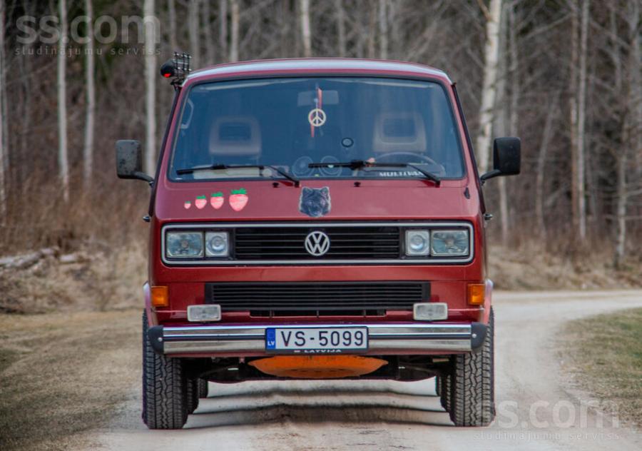 Sarkans Volkswagen Transporter 1990 Rīga, ar dzinēja tilpumu 1.90 L un nobraukumu 0 tūkst. km par 12000 €, foto 1 vietnē AUTOMOTO.COM.LV