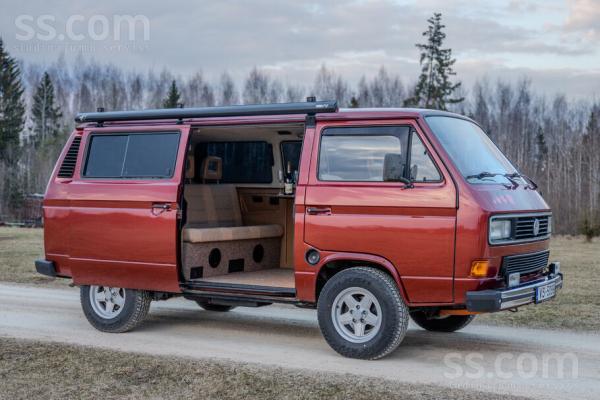 Sarkans Volkswagen Transporter 1990 Rīga, ar dzinēja tilpumu 1.90 L un nobraukumu 0 tūkst. km par 12000 €, foto 8 vietnē AUTOMOTO.COM.LV