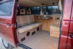 Sarkans Volkswagen Transporter 1990 Rīga, ar dzinēja tilpumu 1.90 L un nobraukumu 0 tūkst. km par 12000 €, foto 11 vietnē AUTOMOTO.COM.LV