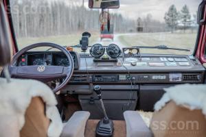 Sarkans Volkswagen Transporter 1990 Rīga, ar dzinēja tilpumu 1.90 L un nobraukumu 0 tūkst. km par 12000 €, foto 14 vietnē AUTOMOTO.COM.LV
