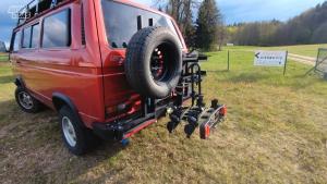 Sarkans Volkswagen Transporter 1990 Viļņa, ar dzinēja tilpumu 1.90 L un nobraukumu 360 tūkst. km par 21000 €, foto 5 vietnē AUTOMOTO.COM.LV