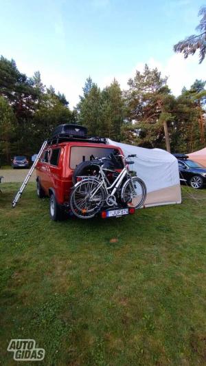 Sarkans Volkswagen Transporter 1990 Viļņa, ar dzinēja tilpumu 1.90 L un nobraukumu 360 tūkst. km par 21000 €, foto 15 vietnē AUTOMOTO.COM.LV
