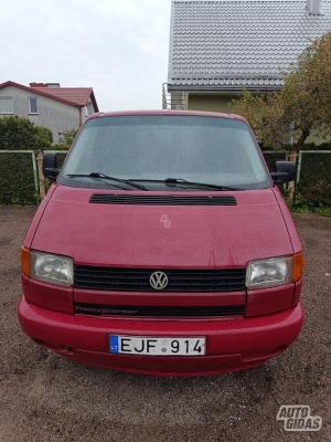 Sarkans Volkswagen Transporter 1999 Alīta, ar dzinēja tilpumu 2.50 L un nobraukumu 366 tūkst. km par 1690 €, foto 3 vietnē AUTOMOTO.COM.LV