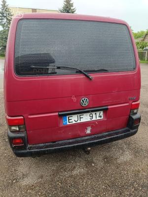 Sarkans Volkswagen Transporter 1999 Alīta, ar dzinēja tilpumu 2.50 L un nobraukumu 366 tūkst. km par 1690 €, foto 6 vietnē AUTOMOTO.COM.LV