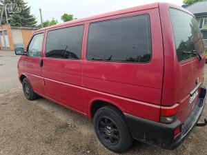 Sarkans Volkswagen Transporter 1999 Alīta, ar dzinēja tilpumu 2.50 L un nobraukumu 366 tūkst. km par 1690 €, foto 7 vietnē AUTOMOTO.COM.LV