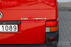 Sarkans Volkswagen Transporter 2004 Rīga, ar dzinēja tilpumu 2.50 L un nobraukumu 0 tūkst. km par 7995 €, foto 8 vietnē AUTOMOTO.COM.LV