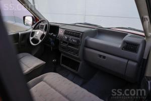 Sarkans Volkswagen Transporter 2004 Rīga, ar dzinēja tilpumu 2.50 L un nobraukumu 0 tūkst. km par 7995 €, foto 17 vietnē AUTOMOTO.COM.LV