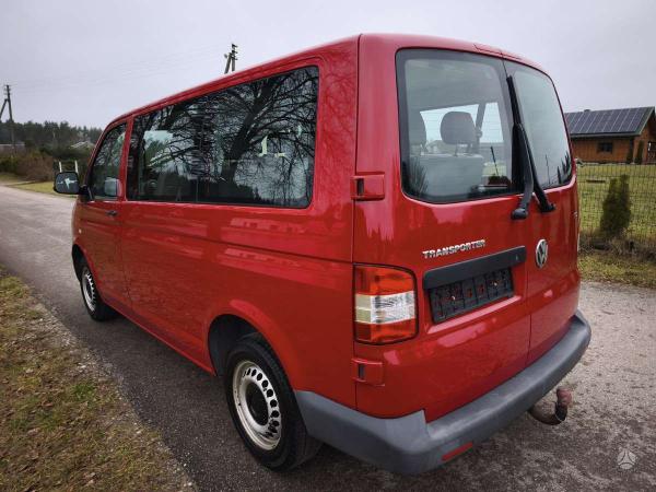 Sarkans Volkswagen Transporter 2010 Varėna, ar dzinēja tilpumu 2.00 L un nobraukumu 227 tūkst. km par 9200 €, foto 6 vietnē AUTOMOTO.COM.LV