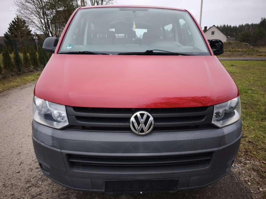Red Volkswagen Transporter 2010 in Varena, with an engine capacity of 2.00 L and mileage of 227 thousand km for 9200 €, photo 8 on AUTOMOTO.COM.LV