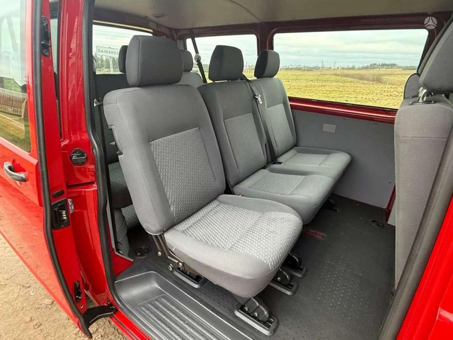 Sarkans Volkswagen Transporter 2012 Viļņa, ar dzinēja tilpumu 2.00 L un nobraukumu 261 tūkst. km par 9300 €, foto 8 vietnē AUTOMOTO.COM.LV