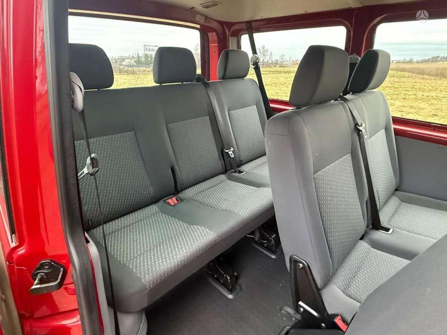Sarkans Volkswagen Transporter 2012 Viļņa, ar dzinēja tilpumu 2.00 L un nobraukumu 261 tūkst. km par 9300 €, foto 13 vietnē AUTOMOTO.COM.LV