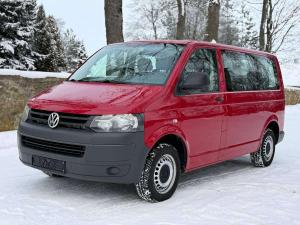 Red Volkswagen Transporter 2012 in Vilnius, with an engine capacity of 2.00 L and mileage of 261 thousand km for 8900 €, photo 2 on AUTOMOTO.COM.LV