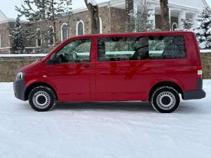 Red Volkswagen Transporter 2012 in Vilnius, with an engine capacity of 2.00 L and mileage of 261 thousand km for 8900 €, photo 7 on AUTOMOTO.COM.LV