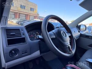 Red Volkswagen Transporter 2013 in Daugavpils, with an engine capacity of 2.00 L and mileage of 0 thousand km for 9100 €, photo 14 on AUTOMOTO.COM.LV