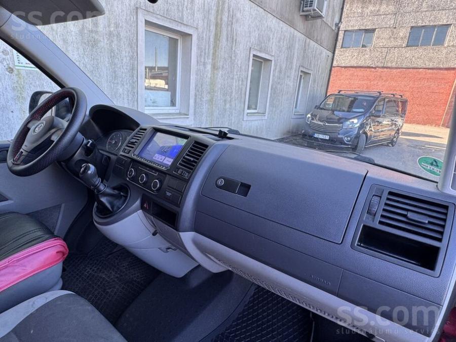 Red Volkswagen Transporter 2013 in Daugavpils, with an engine capacity of 2.00 L and mileage of 0 thousand km for 9100 €, photo 15 on AUTOMOTO.COM.LV