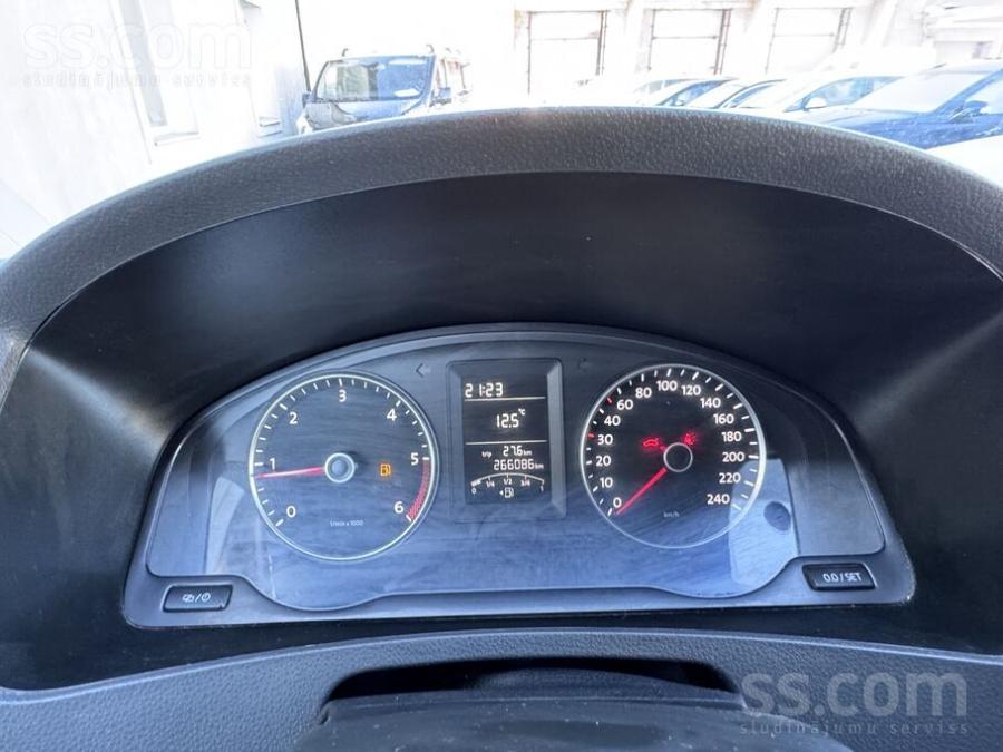 Red Volkswagen Transporter 2013 in Daugavpils, with an engine capacity of 2.00 L and mileage of 0 thousand km for 9100 €, photo 16 on AUTOMOTO.COM.LV