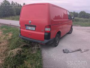 Sarkans Volkswagen Transporter 2013 Rīga, ar dzinēja tilpumu 2.00 L un nobraukumu 465 tūkst. km par 4000 €, foto 6 vietnē AUTOMOTO.COM.LV